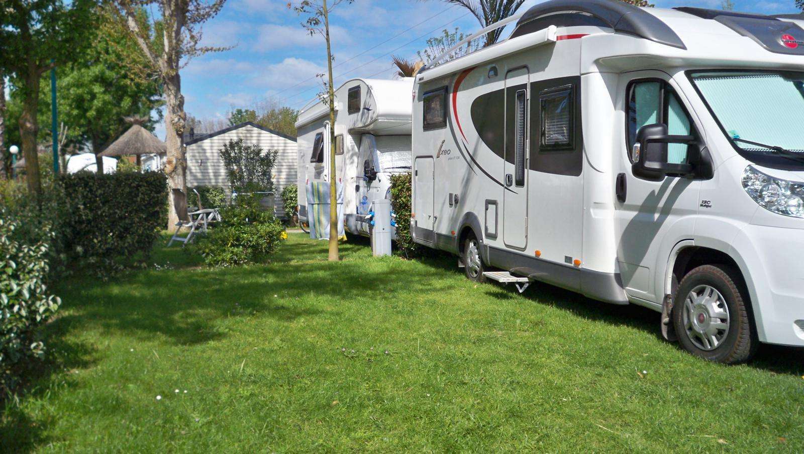 Camping Les Galets - 4 étoiles : Hôtel Et Autre Hébergement Argelès Sur ...