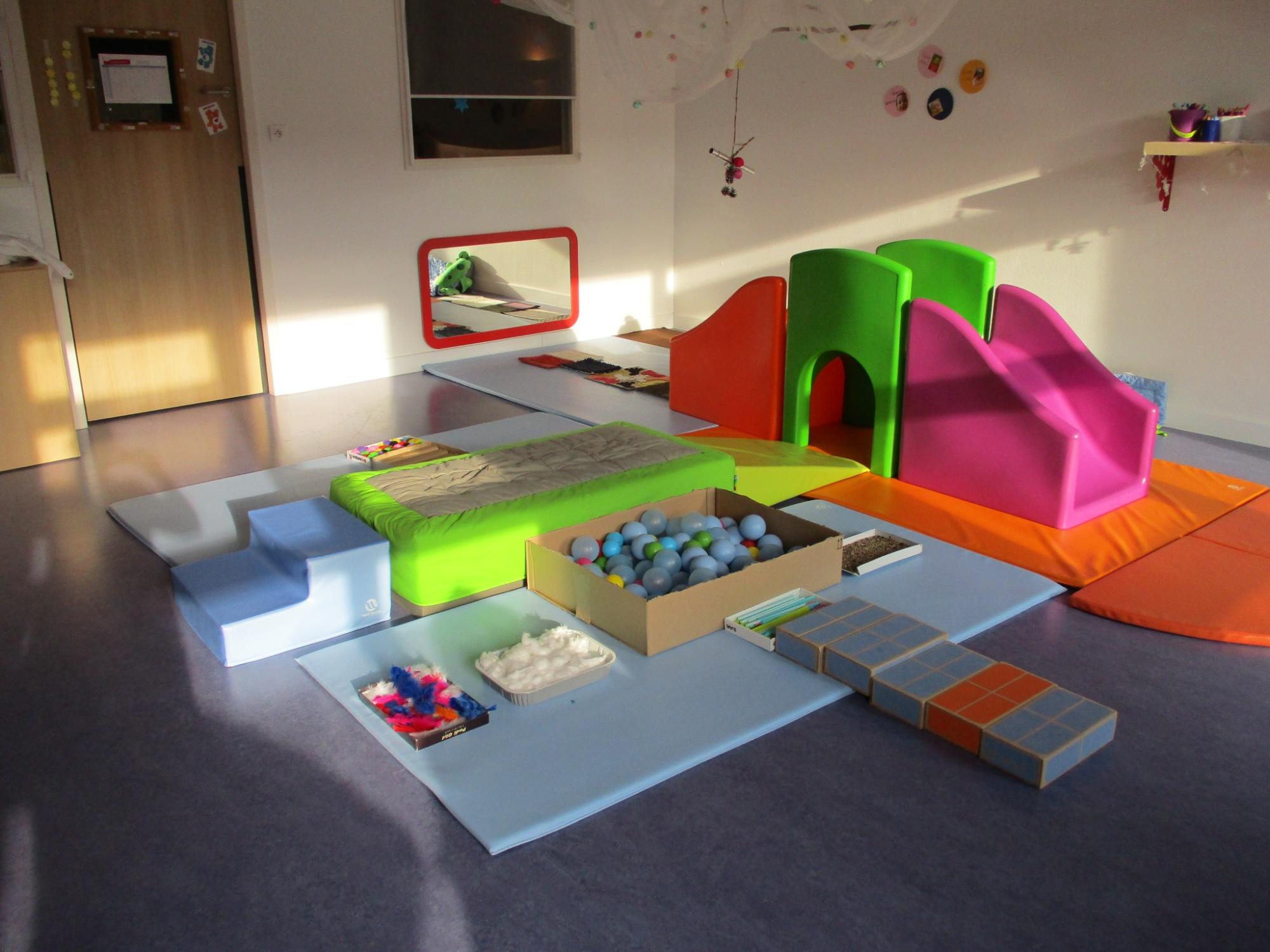 Les Petits Chaperons Rouges : Crèche et garderie Schweighouse sur Moder ...