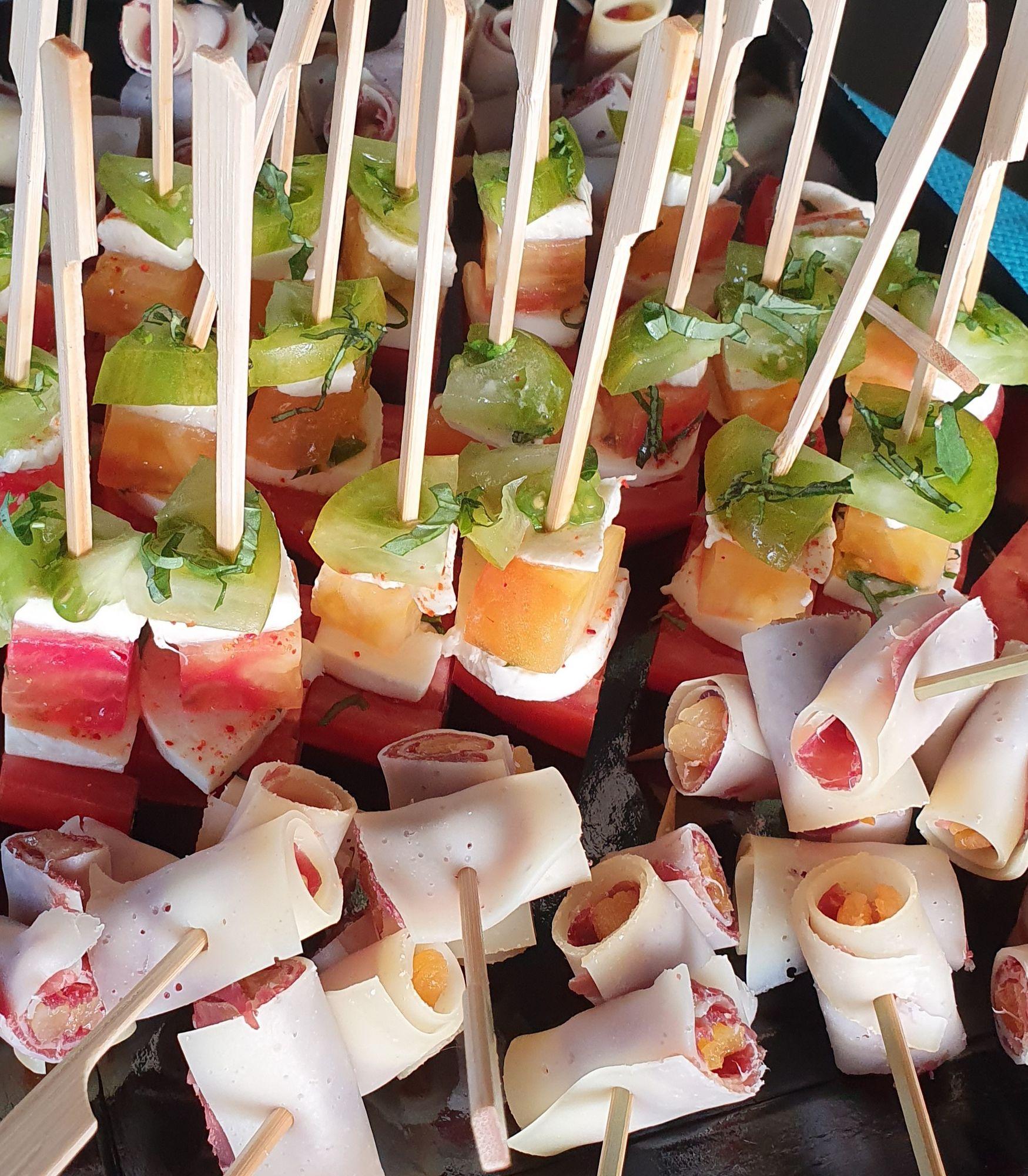 Nomade Cook, Restaurant - Traiteur- Salon De Thé : Traiteur Bons en ...