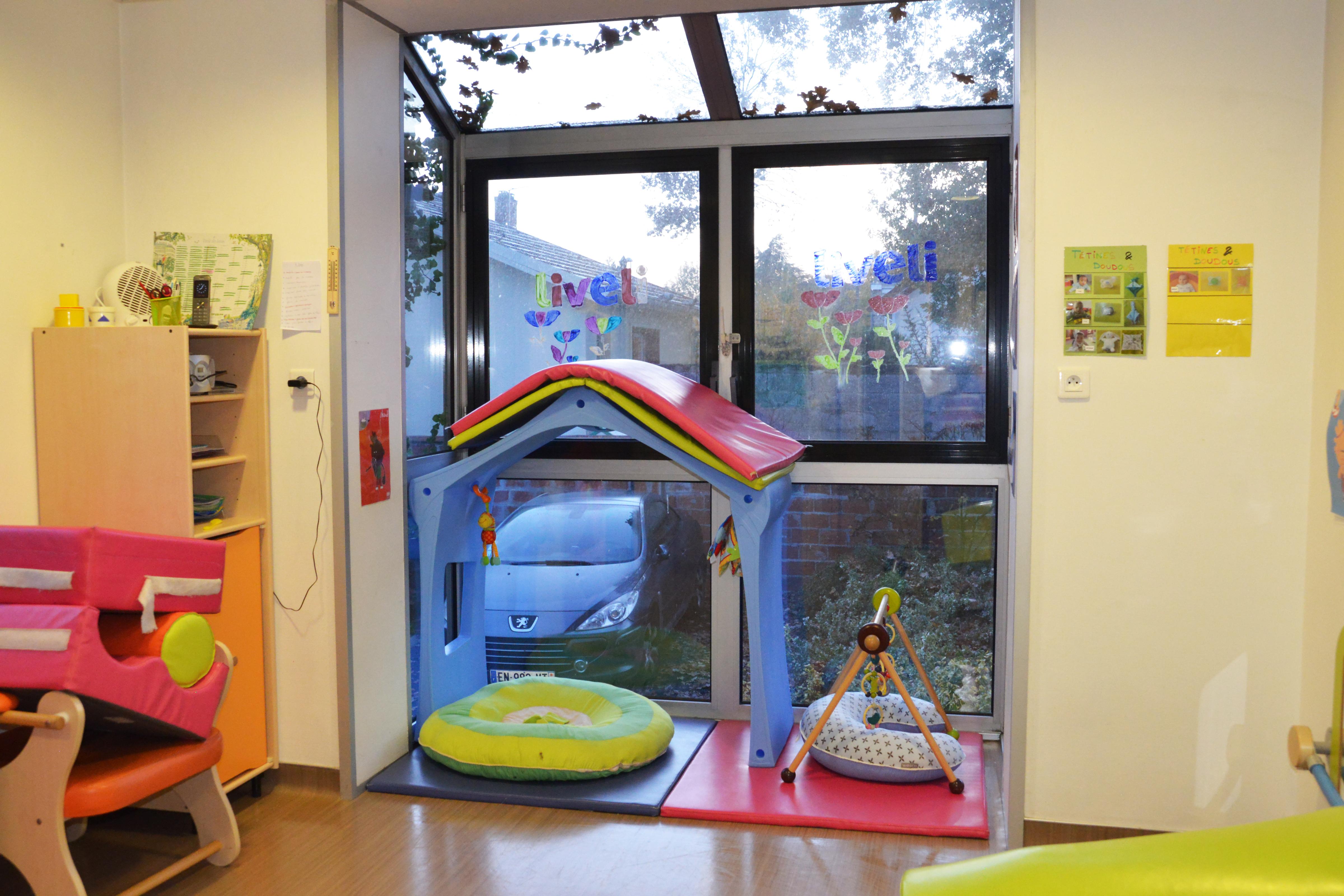 Les Petits Chaperons Rouges : Crèche Et Garderie Aulnay Sous Bois 93600 ...